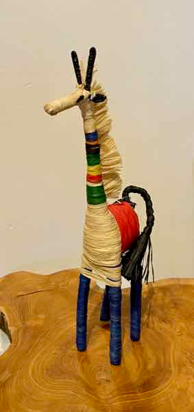 Kazi Raffia Animals – Amazwi Contemporary Art